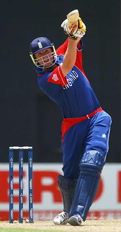 Andrew Flintoff finally spent some time in the middle | ESPNcricinfo.com