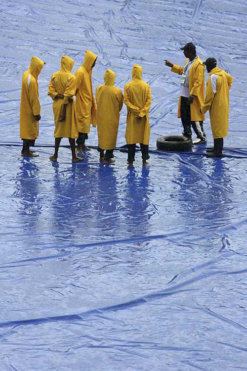 Rain meant the groundstaff were busier than the players | ESPNcricinfo.com