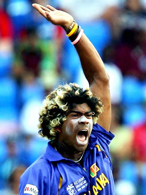 Lasith Malinga appeals after trapping Ed Joyce in front | ESPNcricinfo.com