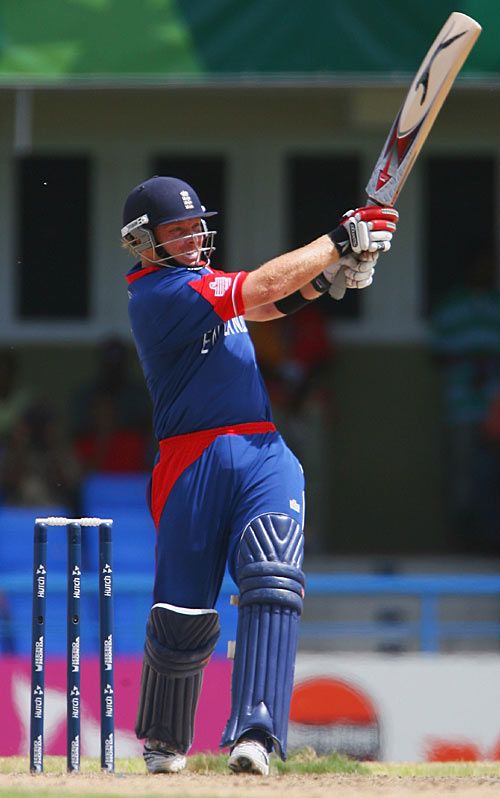 Ian Bell pulls for four | Cricinfo.com