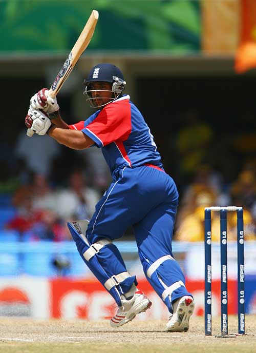 Ravi Bopara whips one down to fine leg | ESPNcricinfo.com Ravi Bopara whips one down to fine leg | ESPNcricinfo.com