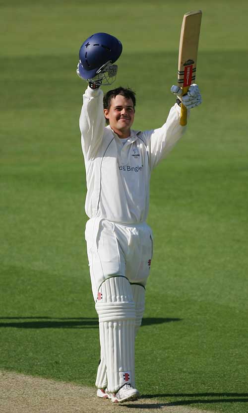 Jacques Rudolph salutes his new team-mates after reaching three figures ...