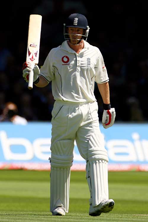 Paul Collingwood reaches his half century | ESPNcricinfo.com