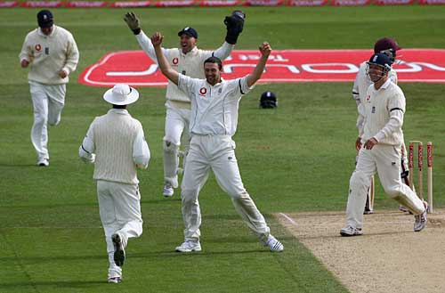 Steve Harmison celebrates the final wicket | ESPNcricinfo.com