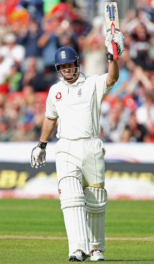 Andrew Strauss celebrates his first fifty of the series | ESPNcricinfo.com