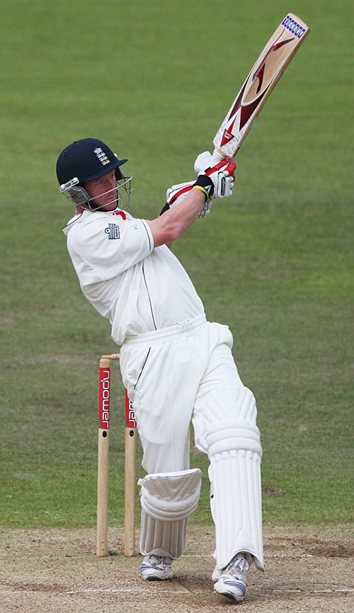 Paul Collingwood pulls powerfully for four | ESPNcricinfo.com