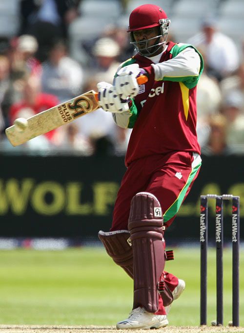 Runako Morton launches into a pull | ESPNcricinfo.com