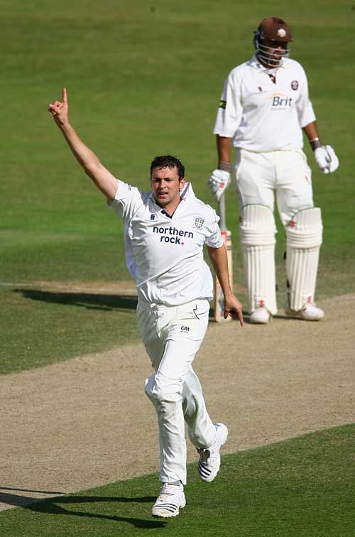 Steve Harmison took three quick wickets as Surrey began their run chase ...