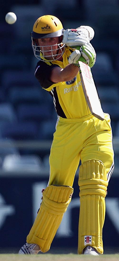 Luke Ronchi drives on his way to 105 | ESPNcricinfo.com