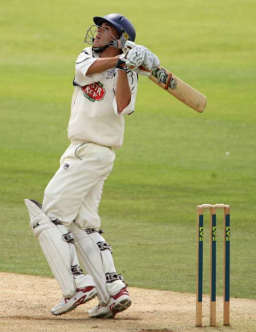 Neil Dexter hooks during his 86 | ESPNcricinfo.com