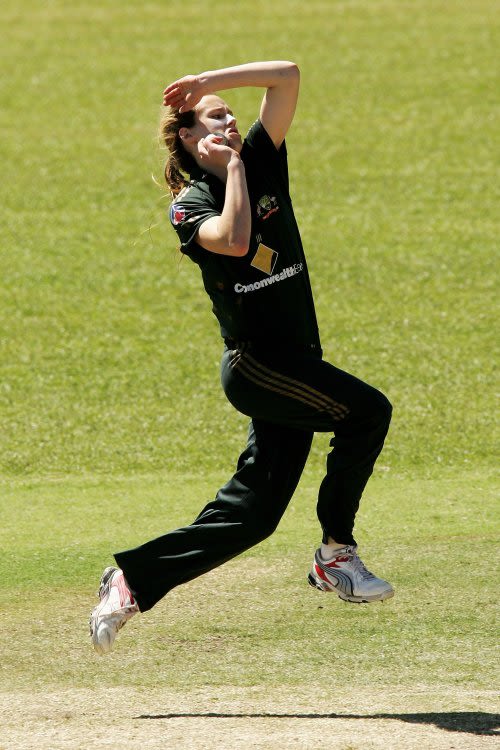 Ellyse Perry bowls during her ODI debut | ESPNcricinfo.com