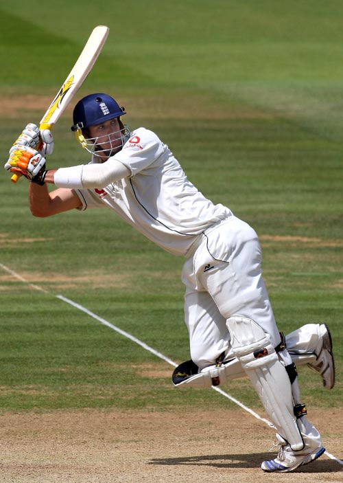 Kevin Pietersen flicks one to the leg side | ESPNcricinfo.com