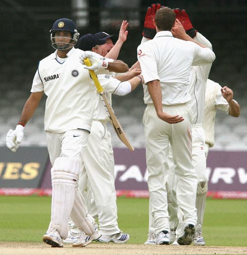 VVS Laxman walks back to the pavilion after being dismissed by Chris Tremlett | ESPNcricinfo.com