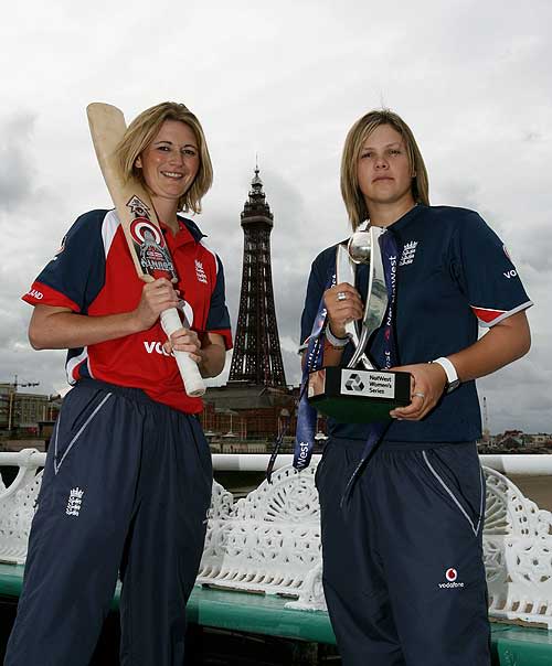 Charlotte Edwards and Nicky Shaw launch the Women's NatWest Series ...