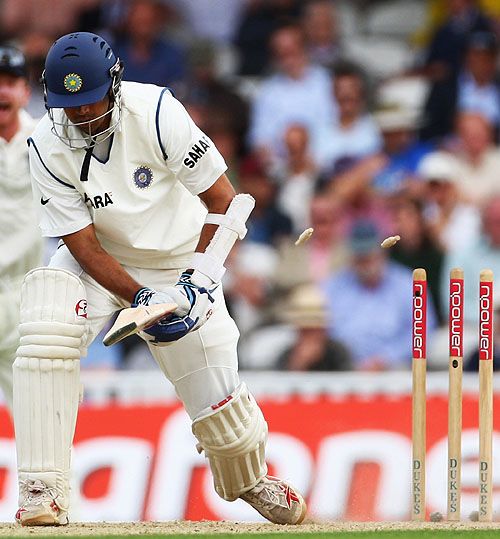 Rahul Dravid is bowled by James Anderson | ESPNcricinfo.com