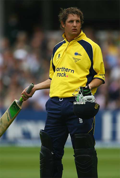 Phil Mustard was too late to ask for replay of his lbw | ESPNcricinfo.com