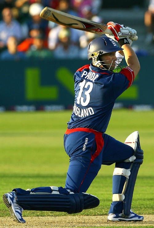 Matt Prior punishes a delivery outside the off stump | ESPNcricinfo.com