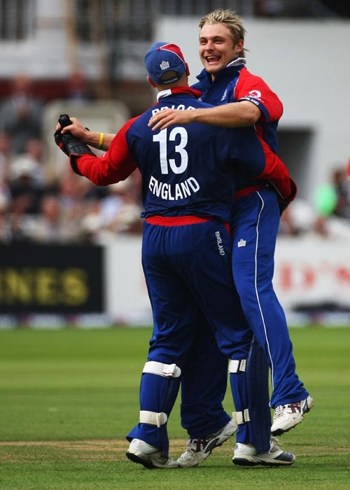 Luke Wright is elated after pulling off a stunning catch | ESPNcricinfo.com