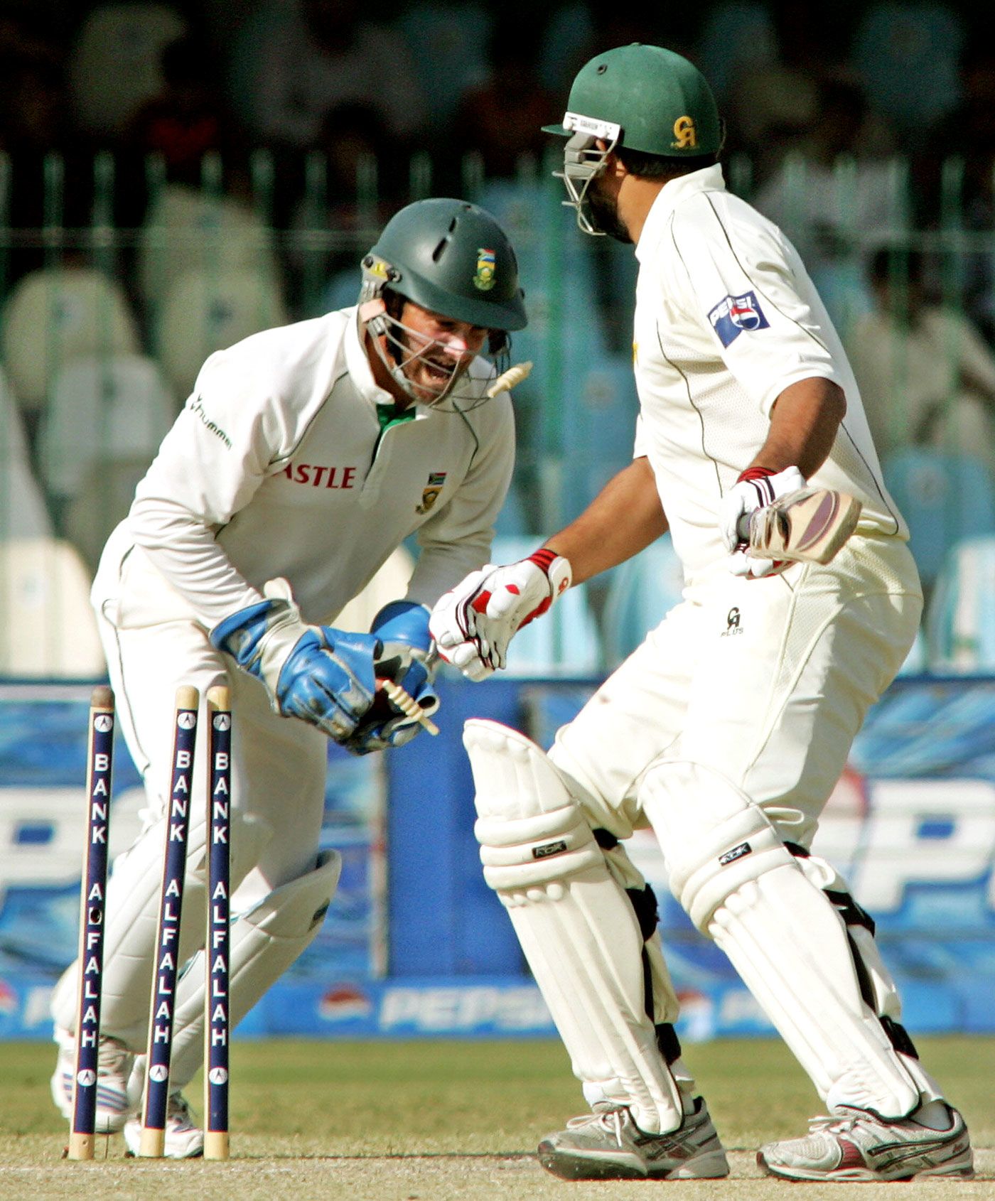 Inzamam-ul-Haq was stumped for 3 from 2 balls in his last international ...