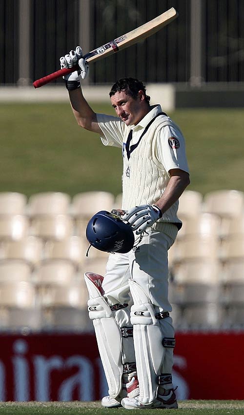 David Hussey celebrates his century | ESPNcricinfo.com