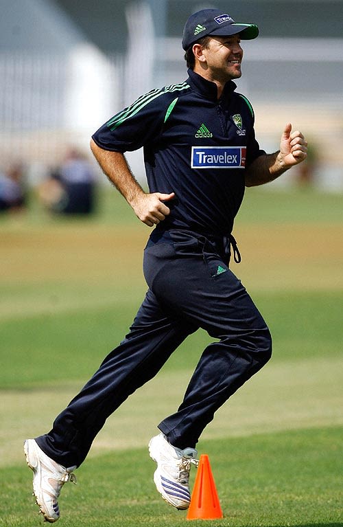 Ricky Ponting jogs during practice | ESPNcricinfo.com