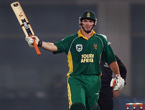 Graeme Smith scored 81 in South Africa's seven-wicket win ...
