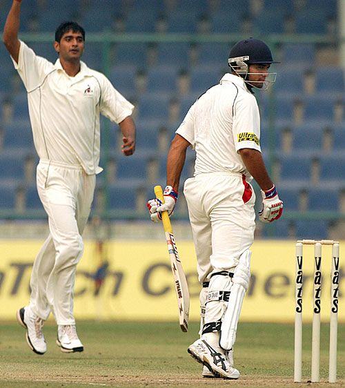 Watekar and Pankaj Singh sparkle again | ESPNcricinfo.com