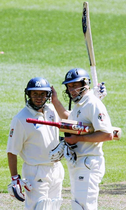 David Hussey congratulates Brad Hodge on his fifty | ESPNcricinfo.com