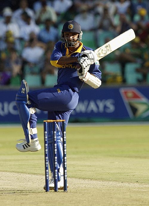 Marvan Atapattu pulls during his 124 | ESPNcricinfo.com