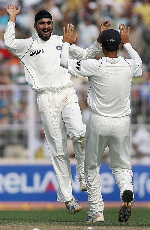 Harbhajan Singh bowled Mohammad Yousuf for six | ESPNcricinfo.com