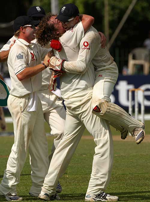 Ryan Sidebottom and Matt Prior are delighted with Kumar Sangakkara's ...