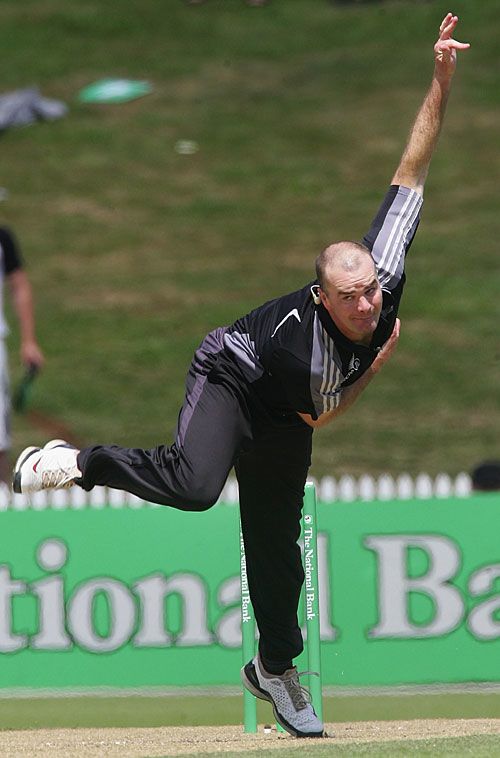 Dion Nash in action against New Zealand Under-19 | ESPNcricinfo.com
