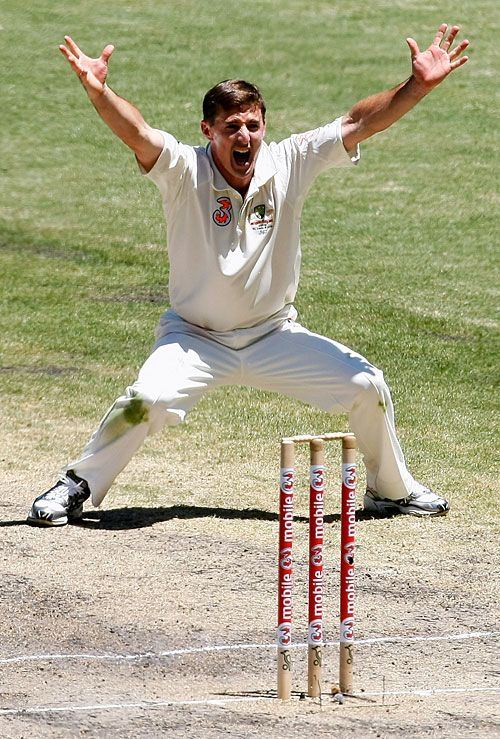 Brad Hogg successfully appeals for the wicket of Sourav Ganguly | ESPNcricinfo.com