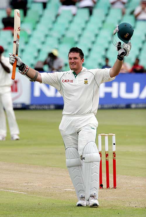 Graeme Smith celebrates reaching his 13th Test century | ESPNcricinfo.com