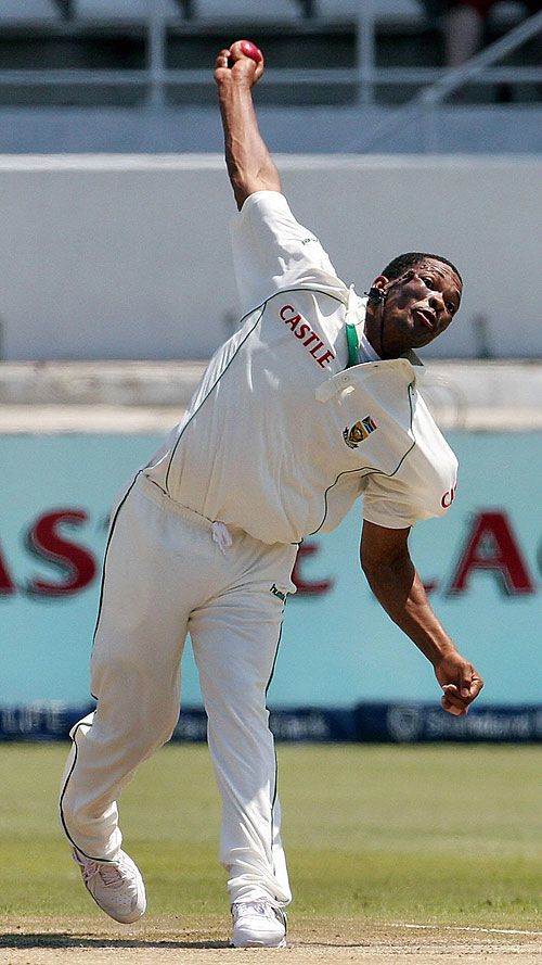 Makhaya Ntini bowls at Kingsmead | ESPNcricinfo.com