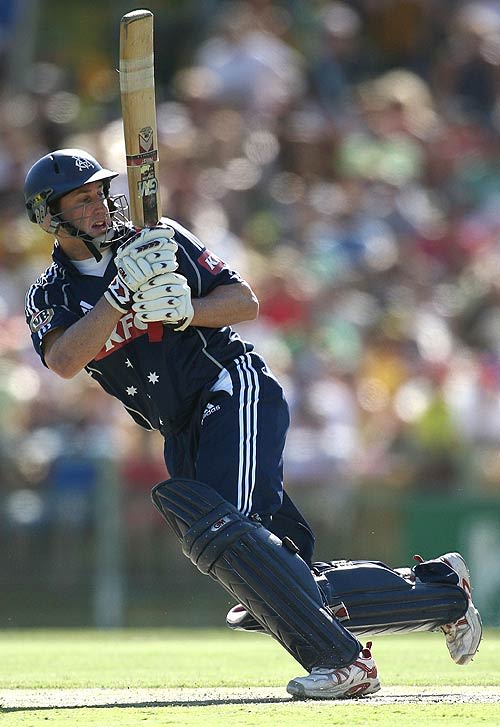 David Hussey flicks around the corner on his way to 38 | ESPNcricinfo.com