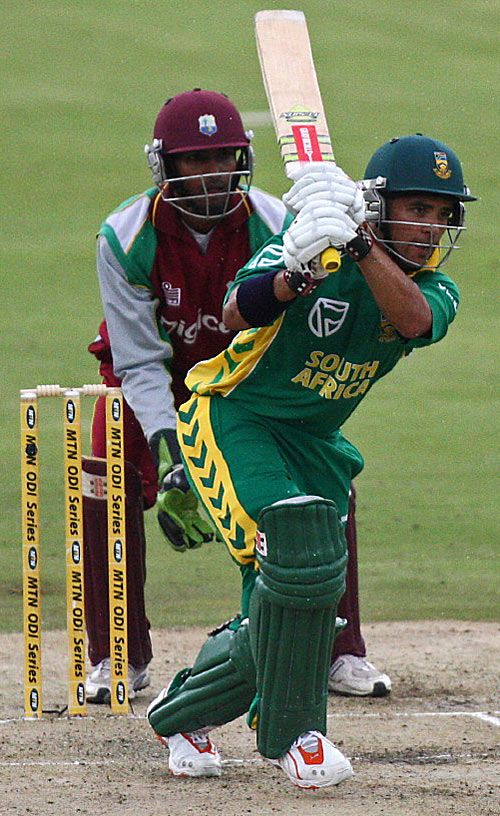 JP Duminy drives through the off side | ESPNcricinfo.com