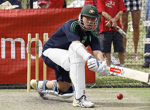Phil Jaques practices the sweep in the nets | ESPNcricinfo.com
