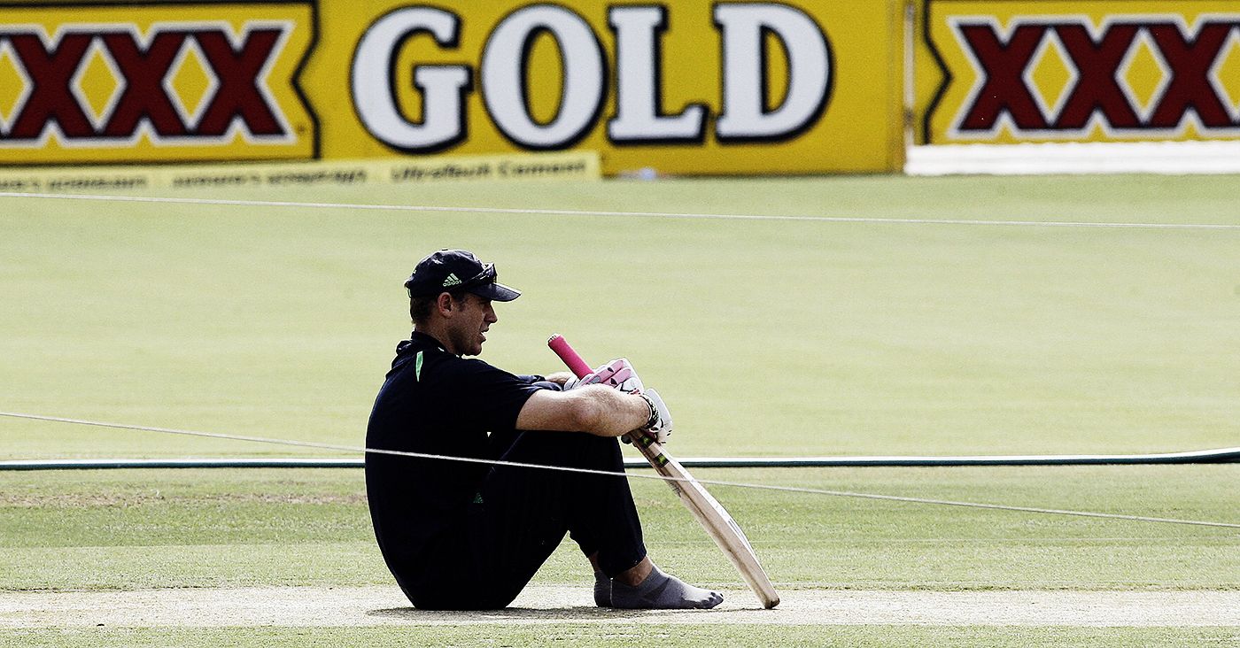 Matt the Bat - Matthew Hayden concentrates on the pitch ahead of the ...