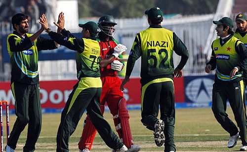 Pakistan get comfortable win | ESPNcricinfo.com