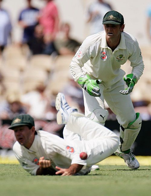 Ricky Ponting drops a catch off Ishant Sharma | ESPNcricinfo.com
