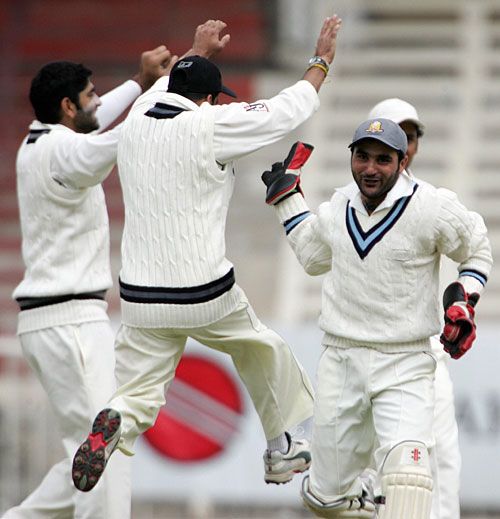 Delight for UAE as another Kenyan wicket tumbles | ESPNcricinfo.com