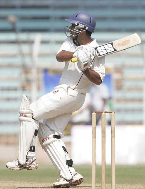 Rajat Bhatia pulls during his 84 | ESPNcricinfo.com