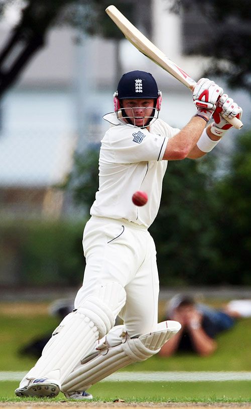 Ian Bell cuts through the covers | ESPNcricinfo.com