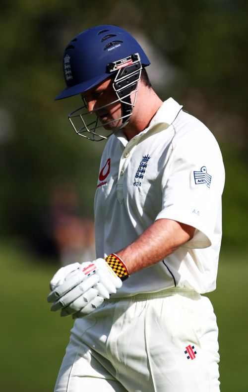 Andrew Strauss takes the long walk back to the pavilion | ESPNcricinfo.com