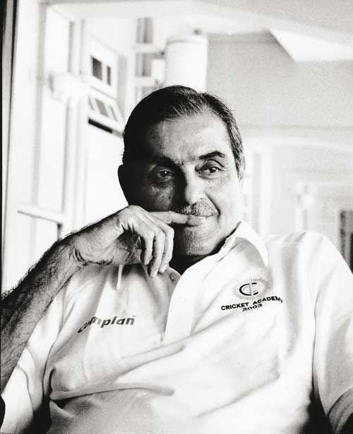 Nari Contractor | ESPNcricinfo.com