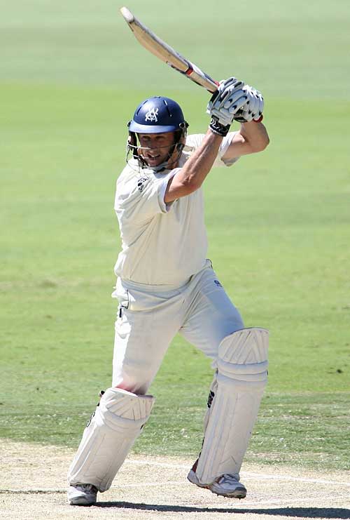 David Hussey made 84 for Victoria but they ended in trouble ...