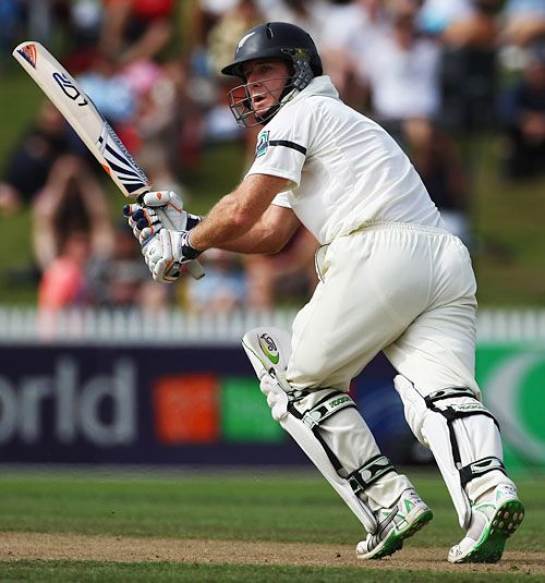 Jamie How turns to leg on his way to his maiden fifty | ESPNcricinfo.com