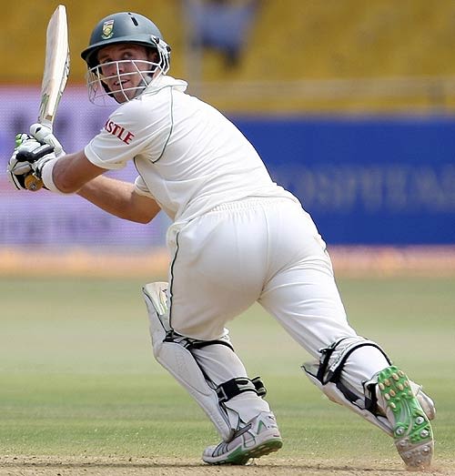 AB de Villiers flicks one through the leg side | ESPNcricinfo.com