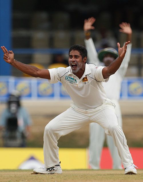 Chaminda Vaas appeals for an lbw | ESPNcricinfo.com